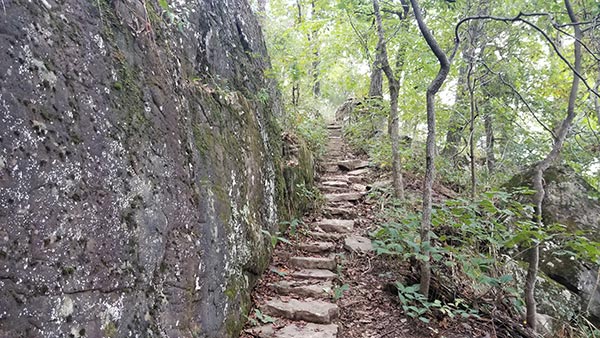 Round Top Mountain Hiking Trails - AR Own Backyard